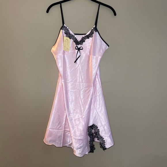Intimates & Sleepwear | Nwt Pink Nighty With Lace Accents And ...